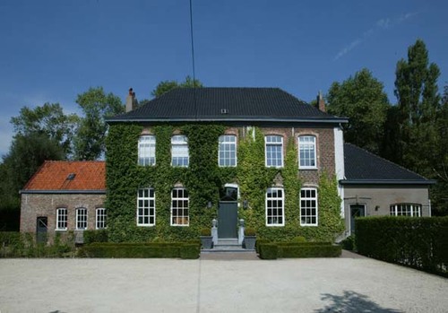 Pastorie met bijgebouwen en omwalling | Inventaris Onroerend Erfgoed