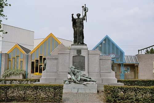 Oorlogsmonument ontworpen door Aloïs De Beule | Inventaris Onroerend ...