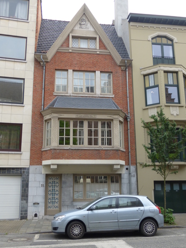 Burgerhuis naar ontwerp van Charles Hoge | Inventaris Onroerend Erfgoed