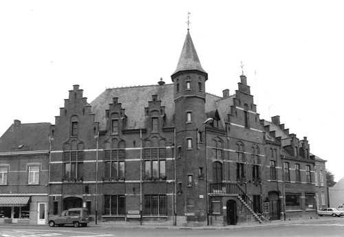 Gemeentehuis Merelbeke | Inventaris Onroerend Erfgoed